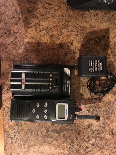 Harris Radio P7100 Model P7150 450-470MHz With Ant, Battery, Charger ...
